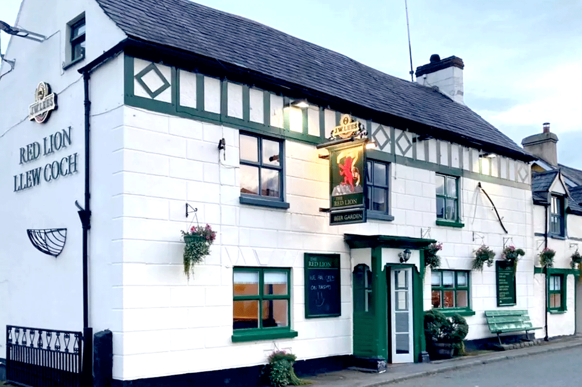 Home - Y Llew Coch Llansannan